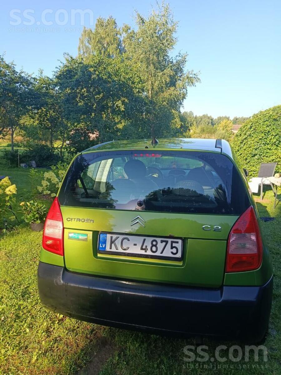 Green Citroen C2 2005 in Preili, with an engine capacity of 1.10 L and mileage of 185 thousand km for 900 €, photo 3 on AUTOMOTO.COM.LV