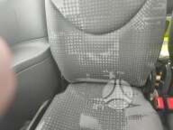 Grey Citroen C2 2004 in Vilnius, with an engine capacity of 1.12 L and mileage of 80 thousand km for 390 €, photo 9 on AUTOMOTO.COM.LV