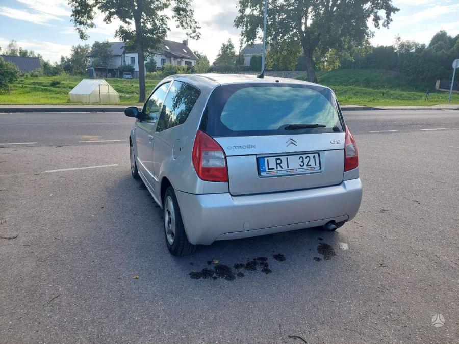 Grey Citroen C2 2006 in Vilnius, with an engine capacity of 1.40 L and mileage of 270 thousand km for 999 €, photo 7 on AUTOMOTO.COM.LV