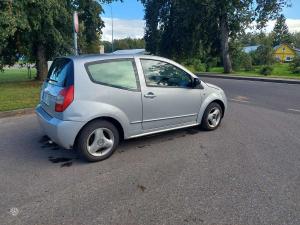 Grey Citroen C2 2006 in Vilnius, with an engine capacity of 1.40 L and mileage of 270 thousand km for 999 €, photo 9 on AUTOMOTO.COM.LV