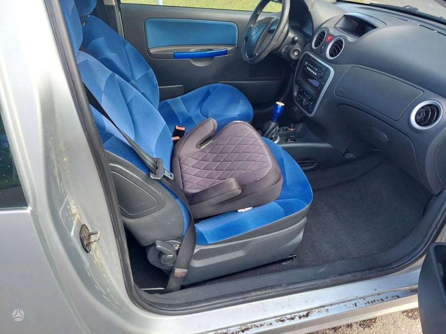 Grey Citroen C2 2006 in Vilnius, with an engine capacity of 1.40 L and mileage of 270 thousand km for 999 €, photo 11 on AUTOMOTO.COM.LV