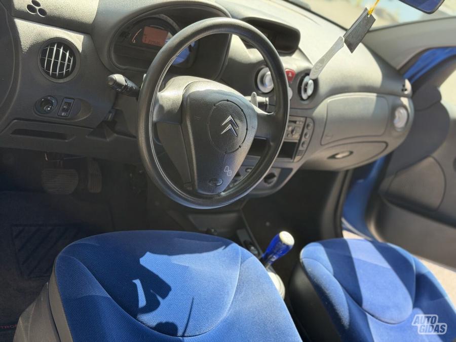 Citroen C2 2004 Kauņa, ar dzinēja tilpumu 1.40 L un nobraukumu 210 tūkst. km par 1200 €, foto 8 vietnē AUTOMOTO.COM.LV