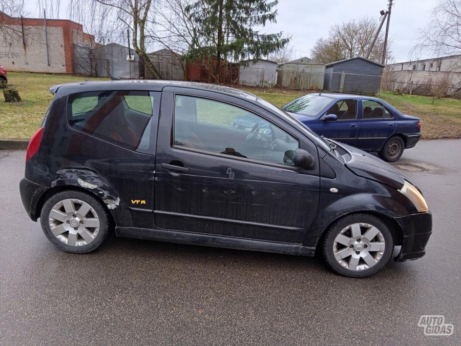 Citroen C2 2005 Panevēža, ar dzinēja tilpumu 1.40 L un nobraukumu 148 tūkst. km par 500 €, foto 8 vietnē AUTOMOTO.COM.LV