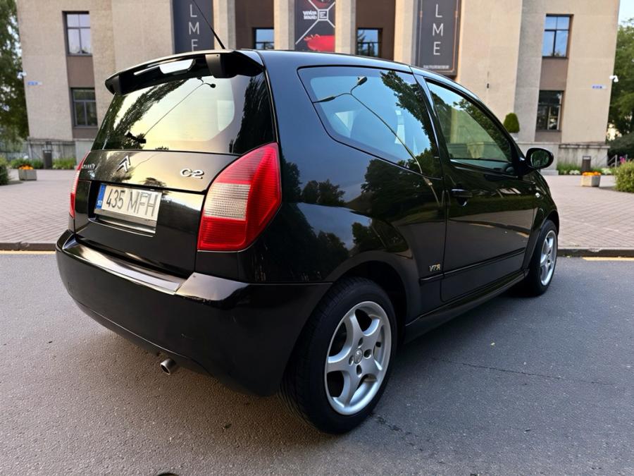 Citroen C2 2005 in Tallinn, with an engine capacity of 1.40 L and mileage of 128 thousand km for 1799 €, photo 19 on AUTOMOTO.COM.LV
