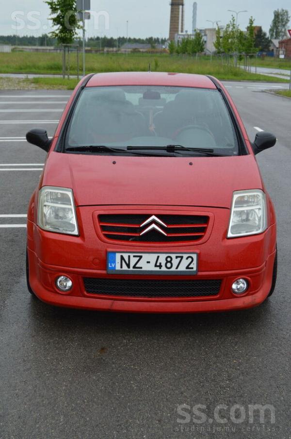 Sarkans Citroen C2 2006 Valmiera, ar dzinēja tilpumu 1.40 L un nobraukumu 227 tūkst. km par 1350 €, foto 11 vietnē AUTOMOTO.COM.LV