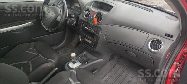 Красный Ситроен С2 2008 в Елгава, объемом двигателя 1.60 л и пробегом 124 тыс. км за 1550 €, фото 8 на AUTOMOTO.COM.LV