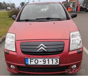 Sarkans Citroen C2 2005 Rīga, ar dzinēja tilpumu 1.60 L un nobraukumu 123 tūkst. km par 1000 €, foto  vietnē AUTOMOTO.COM.LV