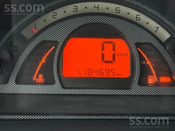 Sarkans Citroen C2 2005 Rīga, ar dzinēja tilpumu 1.40 L un nobraukumu 0 tūkst. km par 1900 €, foto 6 vietnē AUTOMOTO.COM.LV