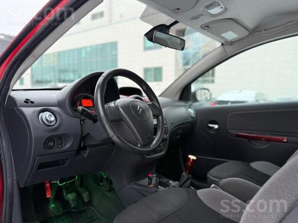 Sarkans Citroen C2 2005 Rīga, ar dzinēja tilpumu 1.40 L un nobraukumu 0 tūkst. km par 1900 €, foto 9 vietnē AUTOMOTO.COM.LV
