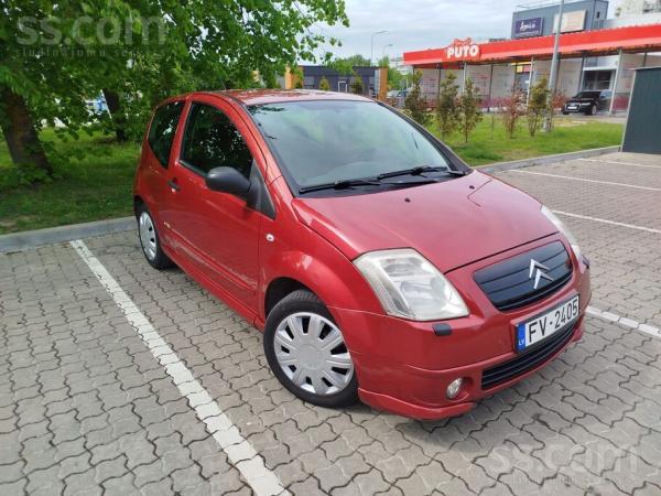 Sarkans Citroen C2 2006 Rīga, ar dzinēja tilpumu 1.40 L un nobraukumu 151 tūkst. km par 1400 €, foto 1 vietnē AUTOMOTO.COM.LV