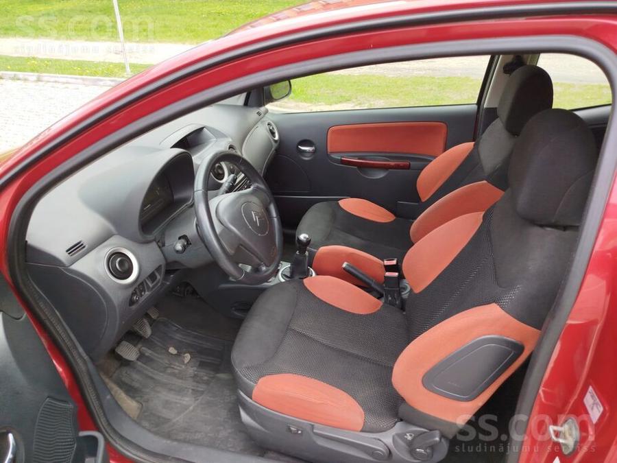 Red Citroen C2 2006 in Riga, with an engine capacity of 1.40 L and mileage of 151 thousand km for 1400 €, photo 6 on AUTOMOTO.COM.LV