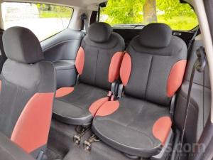 Red Citroen C2 2006 in Riga, with an engine capacity of 1.40 L and mileage of 151 thousand km for 1400 €, photo 7 on AUTOMOTO.COM.LV
