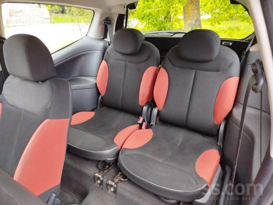 Red Citroen C2 2006 in Riga, with an engine capacity of 1.40 L and mileage of 151 thousand km for 1400 €, photo 7 on AUTOMOTO.COM.LV