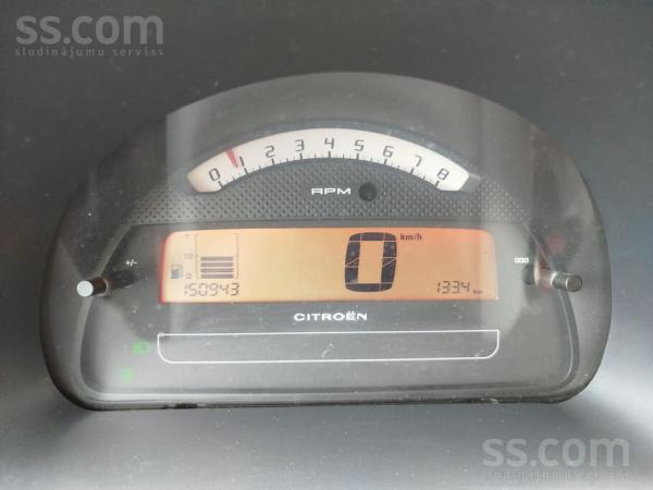 Sarkans Citroen C2 2006 Rīga, ar dzinēja tilpumu 1.40 L un nobraukumu 151 tūkst. km par 1400 €, foto 7 vietnē AUTOMOTO.COM.LV