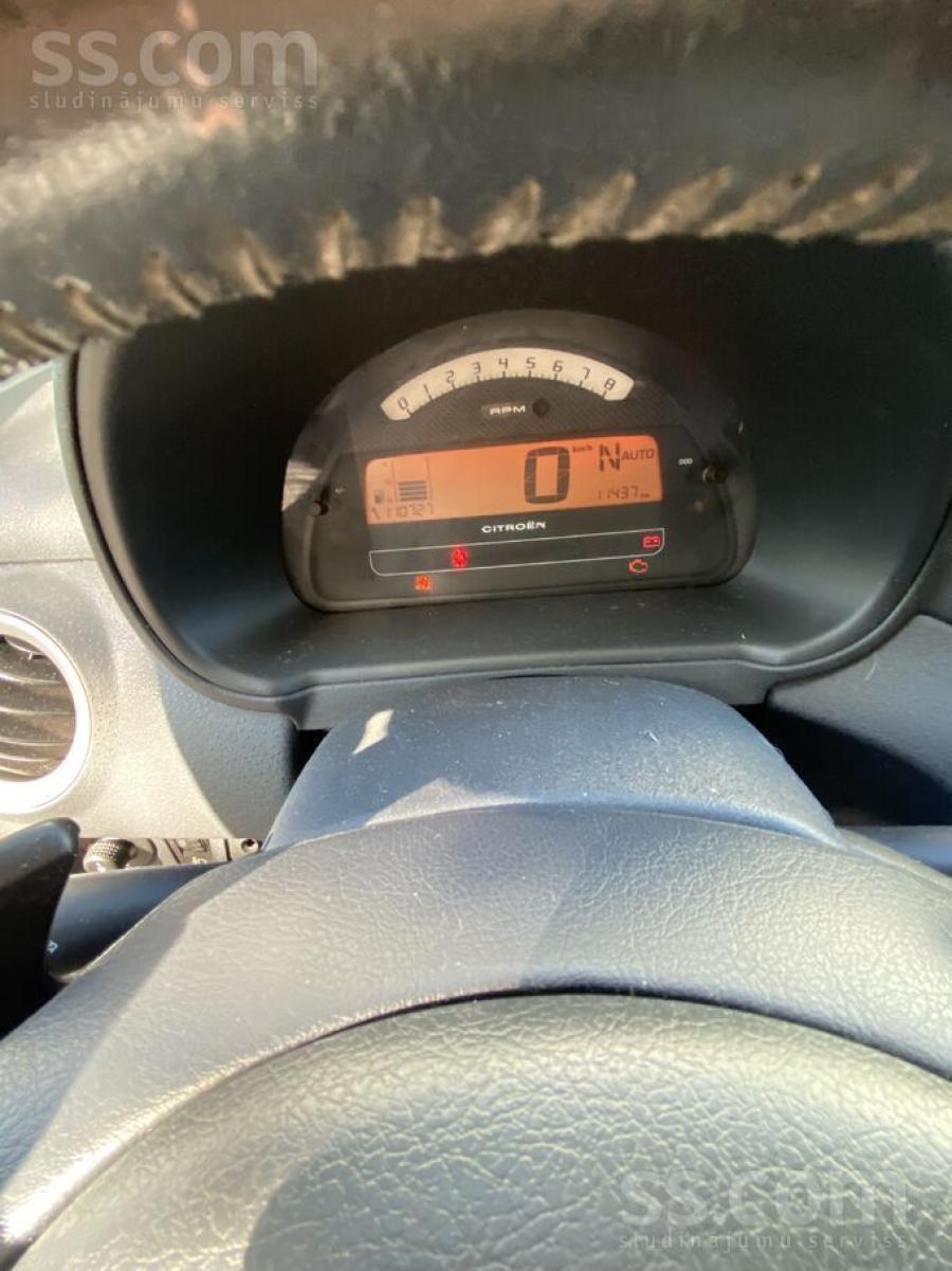 Sarkans Citroen C2 2007 Liepāja, ar dzinēja tilpumu 1.60 L un nobraukumu 0 tūkst. km par 1100 €, foto 8 vietnē AUTOMOTO.COM.LV