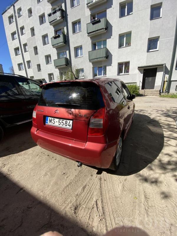 Sarkans Citroen C2 2007 Liepāja, ar dzinēja tilpumu 1.60 L un nobraukumu 0 tūkst. km par 950 €, foto 2 vietnē AUTOMOTO.COM.LV