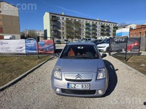Violet Citroen C2 2003 in Ventspils, with an engine capacity of 1.10 L and mileage of 202 thousand km for 1300 €, photo 3 on AUTOMOTO.COM.LV