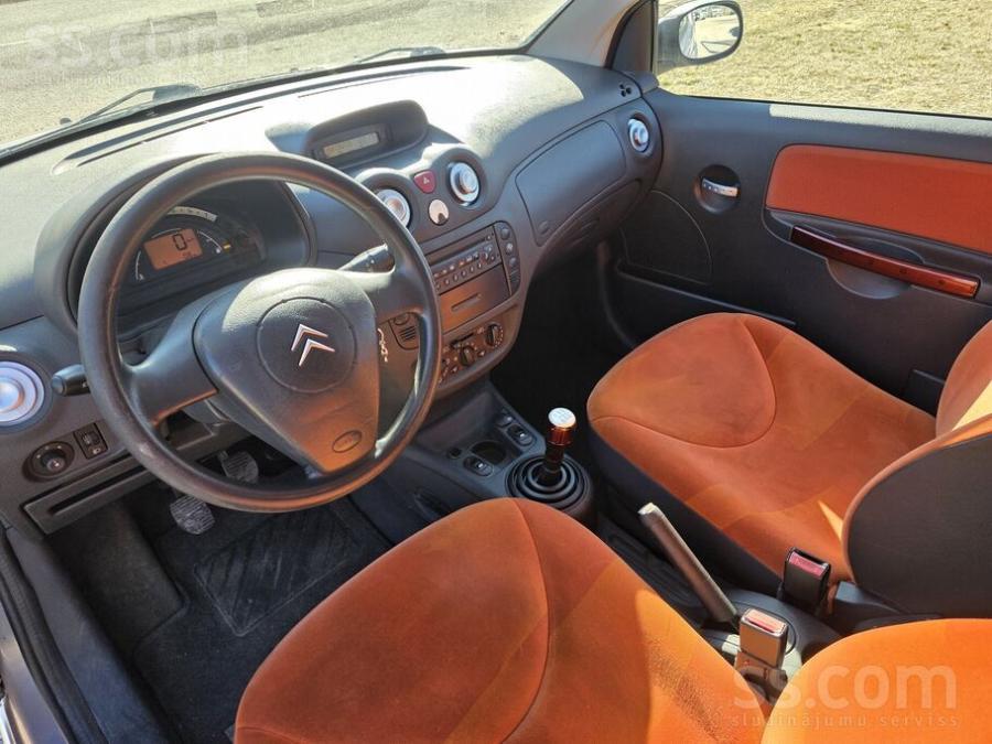 Violet Citroen C2 2003 in Ventspils, with an engine capacity of 1.10 L and mileage of 202 thousand km for 1300 €, photo 14 on AUTOMOTO.COM.LV