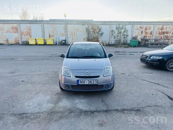 Ситроен С2 2004 в Рига на AUTOMOTO.COM.LV Фиолетовый Ситроен С2 2004 в Рига, объемом двигателя 1.40 л и пробегом 308 тыс. км за 590 €, фото 3 на AUTOMOTO.COM.LV