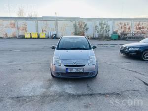 Violet Citroen C2 2004 in Riga, with an engine capacity of 1.40 L and mileage of 308 thousand km for 590 €, photo 3 on AUTOMOTO.COM.LV