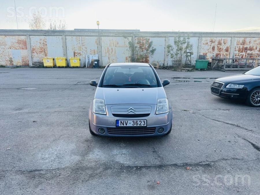 Violet Citroen C2 2004 in Riga, with an engine capacity of 1.40 L and mileage of 308 thousand km for 590 €, photo 3 on AUTOMOTO.COM.LV