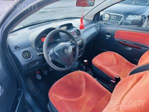 Violet Citroen C2 2004 in Riga, with an engine capacity of 1.40 L and mileage of 308 thousand km for 590 €, photo 8 on AUTOMOTO.COM.LV
