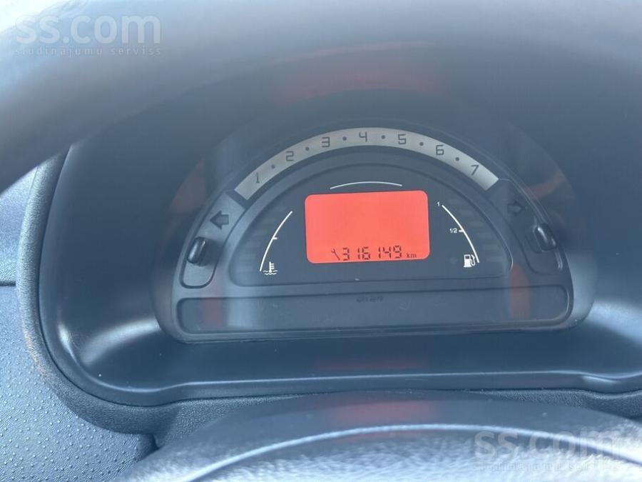 Violet Citroen C2 2004 in Riga, with an engine capacity of 1.40 L and mileage of 308 thousand km for 590 €, photo 11 on AUTOMOTO.COM.LV
