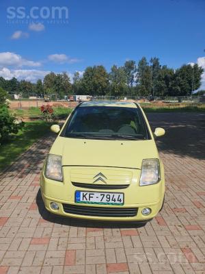 Dzeltens Citroen C2 2005 Rīga, ar dzinēja tilpumu 1.10 L un nobraukumu 102 tūkst. km par 1100 €, foto 4 vietnē AUTOMOTO.COM.LV