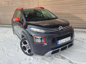Melns Citroen c3-aircross 2018 Jelgava, ar dzinēja tilpumu 1.20 L un nobraukumu 0 tūkst. km par 9990 €, foto 2 vietnē AUTOMOTO.COM.LV