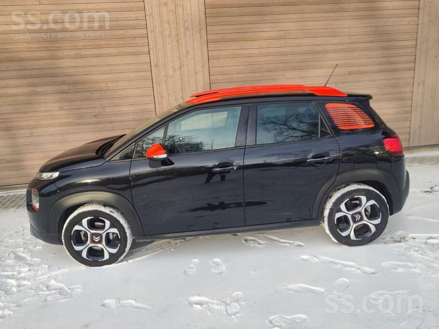 Melns Citroen c3-aircross 2018 Jelgava, ar dzinēja tilpumu 1.20 L un nobraukumu 0 tūkst. km par 9990 €, foto 8 vietnē AUTOMOTO.COM.LV
