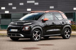 Черный Ситроен C3 Aircross 2018 в Елгава, объемом двигателя 1.20 л и пробегом 152 тыс. км за 8990 €, фото 3 на AUTOMOTO.COM.LV