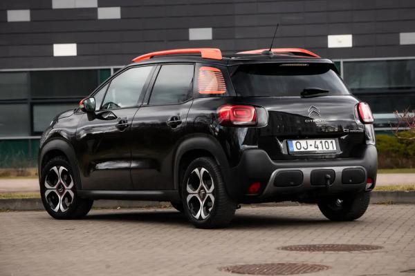 Черный Ситроен C3 Aircross 2018 в Елгава, объемом двигателя 1.20 л и пробегом 152 тыс. км за 8990 €, фото 4 на AUTOMOTO.COM.LV