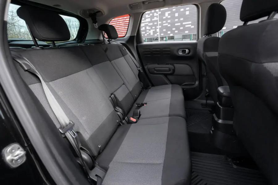 Черный Ситроен C3 Aircross 2018 в Елгава, объемом двигателя 1.20 л и пробегом 152 тыс. км за 8990 €, фото 15 на AUTOMOTO.COM.LV