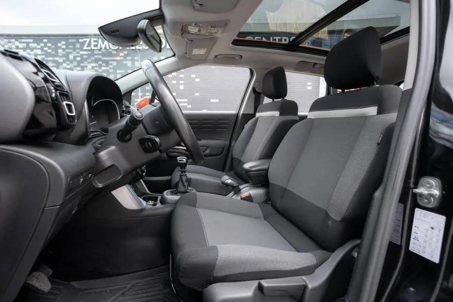 Черный Ситроен C3 Aircross 2018 в Елгава, объемом двигателя 1.20 л и пробегом 152 тыс. км за 8990 €, фото 19 на AUTOMOTO.COM.LV
