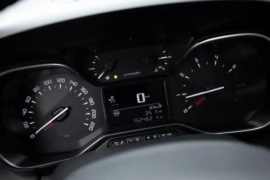 Черный Ситроен C3 Aircross 2018 в Елгава, объемом двигателя 1.20 л и пробегом 152 тыс. км за 8990 €, фото 27 на AUTOMOTO.COM.LV