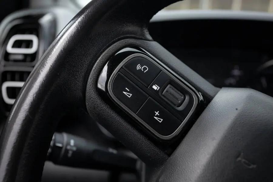 Черный Ситроен C3 Aircross 2018 в Елгава, объемом двигателя 1.20 л и пробегом 152 тыс. км за 8990 €, фото 32 на AUTOMOTO.COM.LV