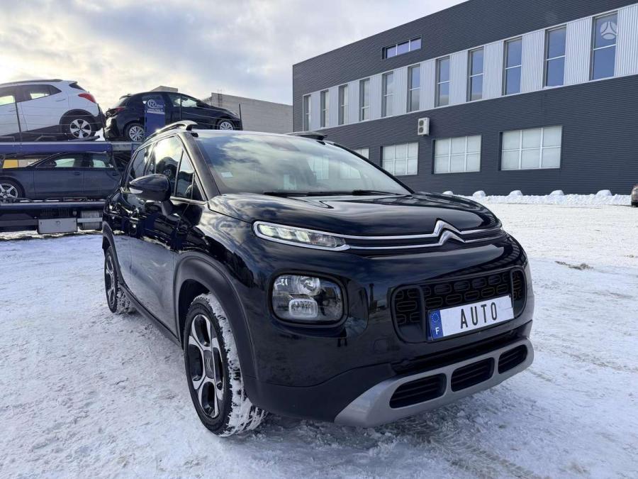 Черный Ситроен C3 Aircross 2019 в Таураге, объемом двигателя 1.20 л и пробегом 120 тыс. км за 7999 €, фото 1 на AUTOMOTO.COM.LV