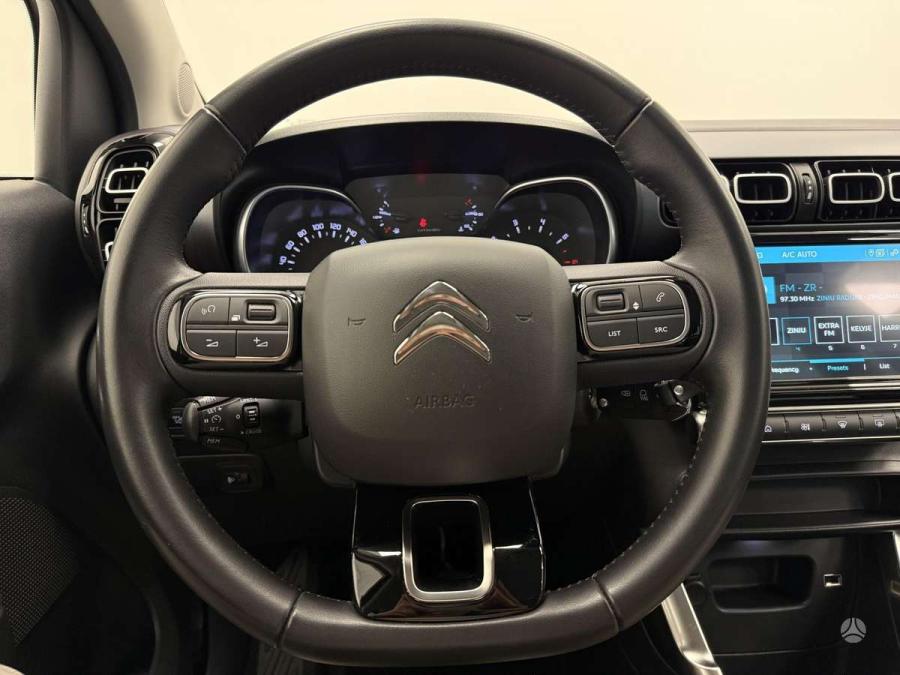 Черный Ситроен C3 Aircross 2021 в Вильнюс, объемом двигателя 1.20 л и пробегом 59 тыс. км за 10990 €, фото 17 на AUTOMOTO.COM.LV