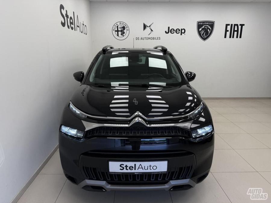 Черный Ситроен C3 Aircross 2021 в Вильнюс, объемом двигателя 1.20 л и пробегом 59 тыс. км за 10990 €, фото 4 на AUTOMOTO.COM.LV