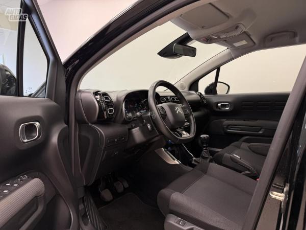 Black Citroen c3-aircross 2021 in Vilnius, with an engine capacity of 1.20 L and mileage of 59 thousand km for 10990 €, photo 9 on AUTOMOTO.COM.LV