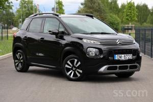 Melns Citroen c3-aircross 2018 Jelgava, ar dzinēja tilpumu 1.20 L un nobraukumu 0 tūkst. km par 7990 €, foto 4 vietnē AUTOMOTO.COM.LV