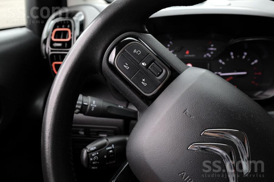 Melns Citroen c3-aircross 2018 Jelgava, ar dzinēja tilpumu 1.20 L un nobraukumu 0 tūkst. km par 7990 €, foto 23 vietnē AUTOMOTO.COM.LV