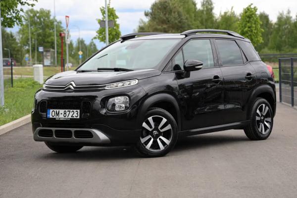 Black Citroen c3-aircross 2018 in Jelgava, with an engine capacity of 1.20 L and mileage of 108 thousand km for 7990 €, photo 1 on AUTOMOTO.COM.LV
