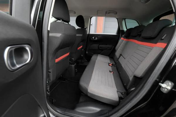 Black Citroen c3-aircross 2018 in Jelgava, with an engine capacity of 1.20 L and mileage of 108 thousand km for 7990 €, photo 10 on AUTOMOTO.COM.LV