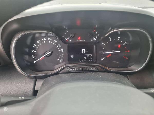Black Citroen c3-aircross 2018 in Taurage, with an engine capacity of 1.60 L and mileage of 187 thousand km for 6450 €, photo 5 on AUTOMOTO.COM.LV