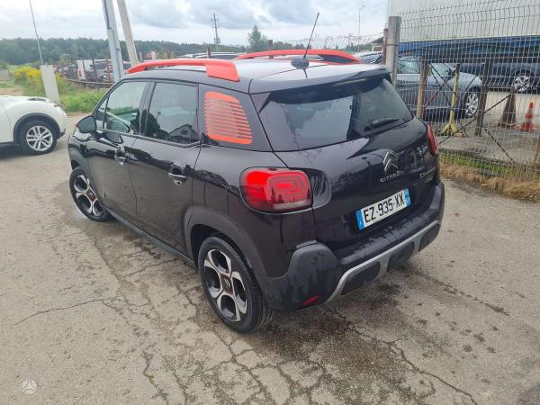Black Citroen c3-aircross 2018 in Taurage, with an engine capacity of 1.60 L and mileage of 187 thousand km for 6450 €, photo 11 on AUTOMOTO.COM.LV