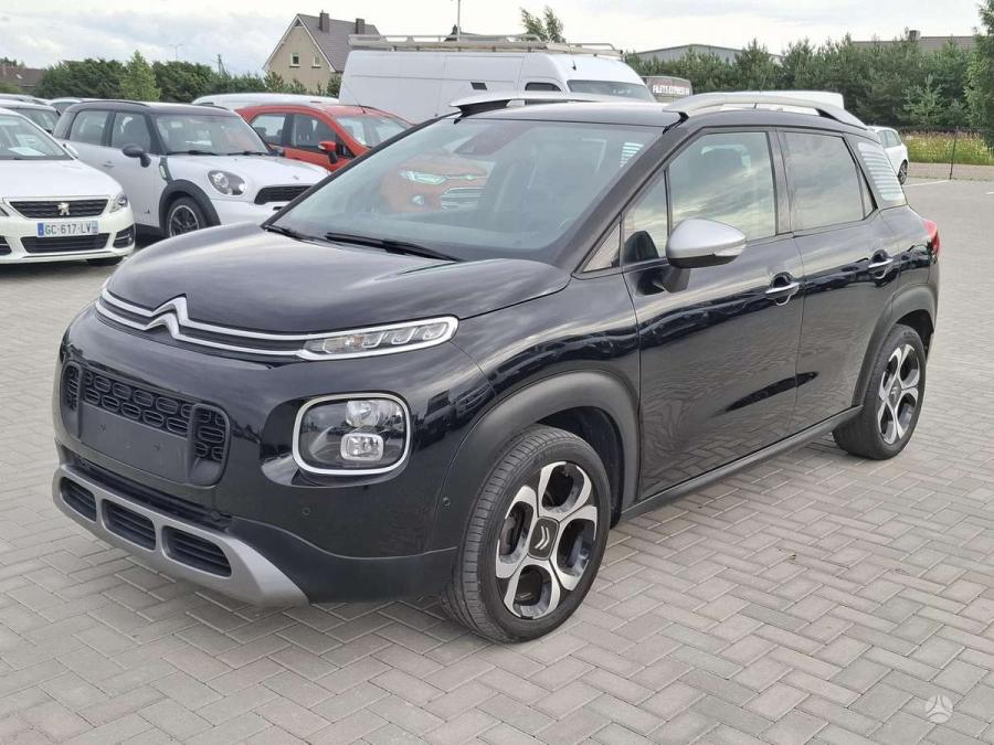 Melns Citroen c3-aircross 2018 Tauragė, ar dzinēja tilpumu 1.20 L un nobraukumu 190 tūkst. km par 7200 €, foto 4 vietnē AUTOMOTO.COM.LV