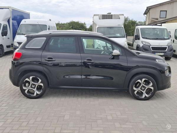 Black Citroen c3-aircross 2018 in Taurage, with an engine capacity of 1.20 L and mileage of 190 thousand km for 7200 €, photo 7 on AUTOMOTO.COM.LV