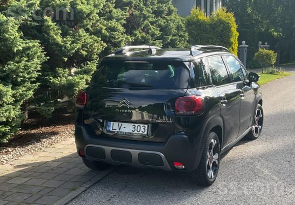 Melns Citroen c3-aircross 2019 Rīga, ar dzinēja tilpumu 1.20 L un nobraukumu 78 tūkst. km par 10500 €, foto 4 vietnē AUTOMOTO.COM.LV