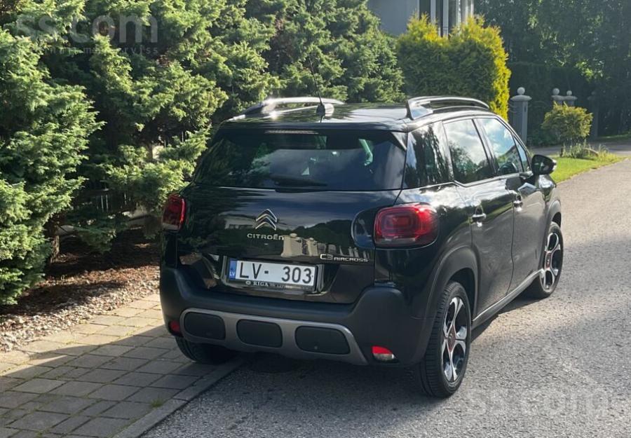 Black Citroen c3-aircross 2019 in Riga, with an engine capacity of 1.20 L and mileage of 78 thousand km for 10500 €, photo 5 on AUTOMOTO.COM.LV